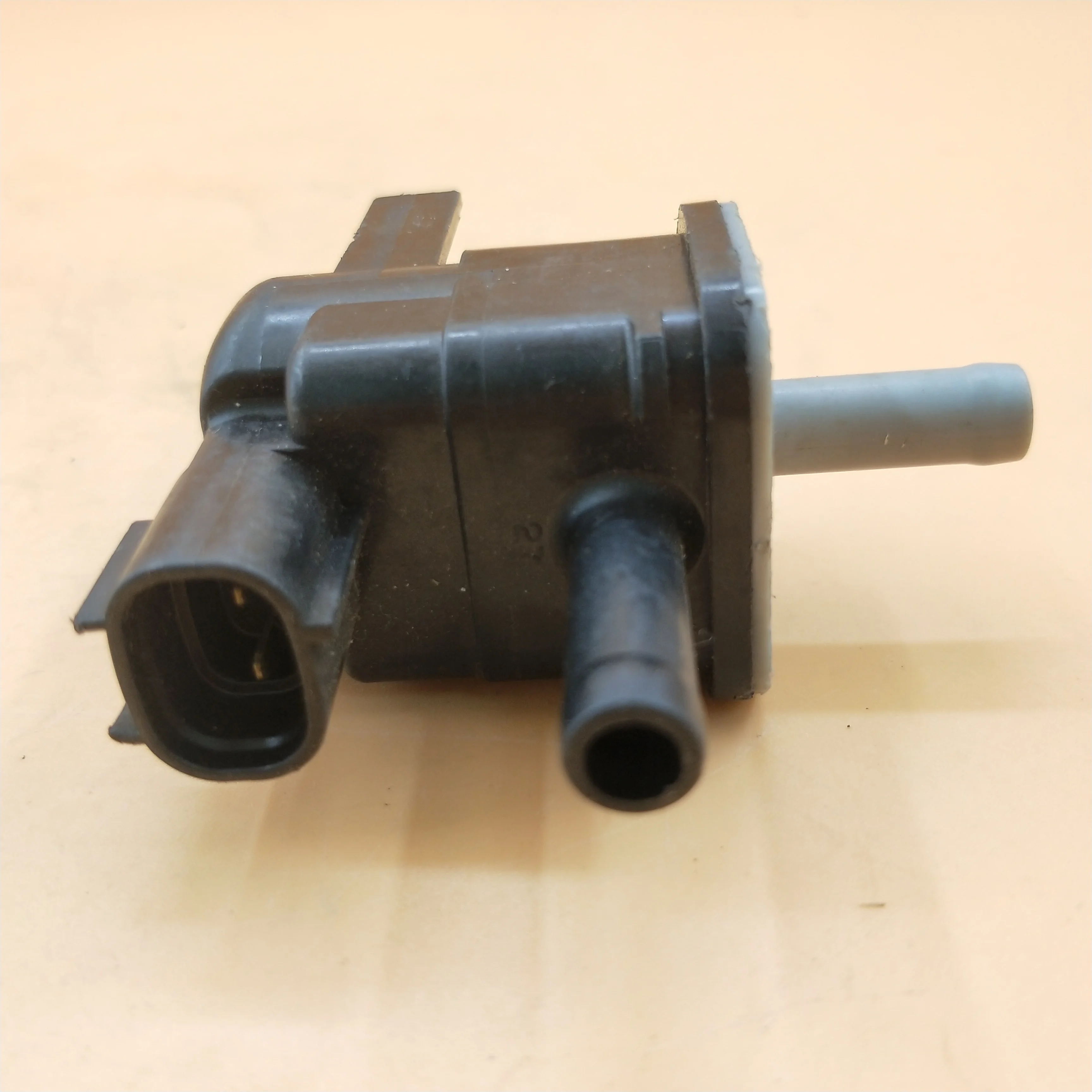 90910-12276 Vacuum Switch Valve Vapor Purge Solenoid for LEXUS/CAMRY