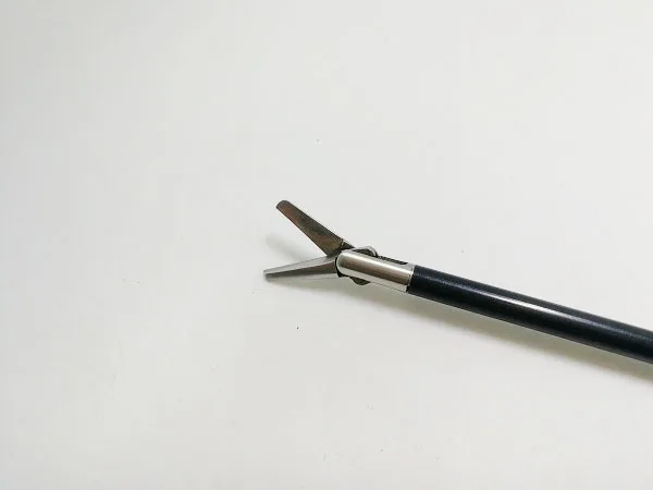 Surgical Endoscopic Scissors - Precision and Safety