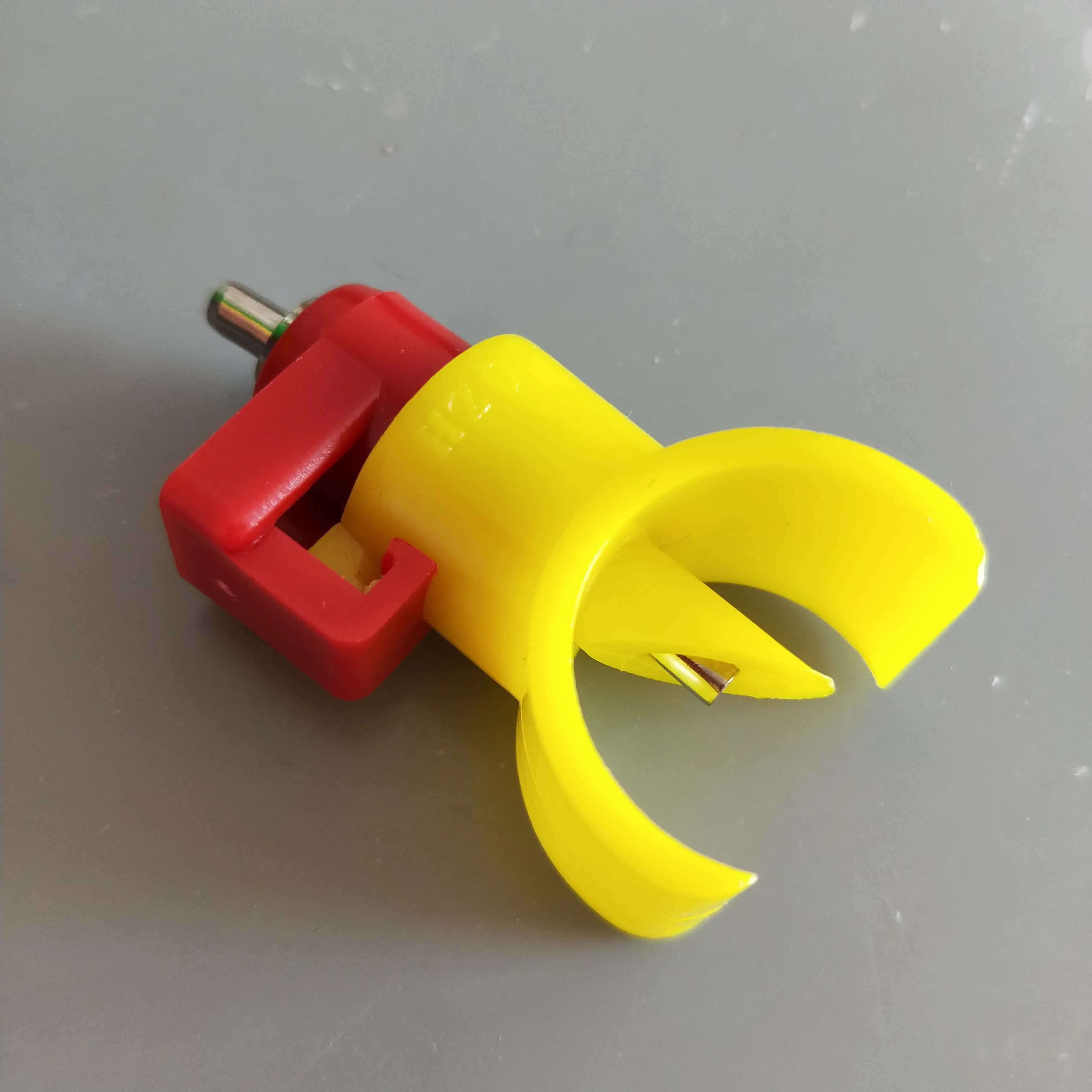 Valco J Lock Nipple Drinker Poultry Water Nipples For Chickens,Turkeys ...