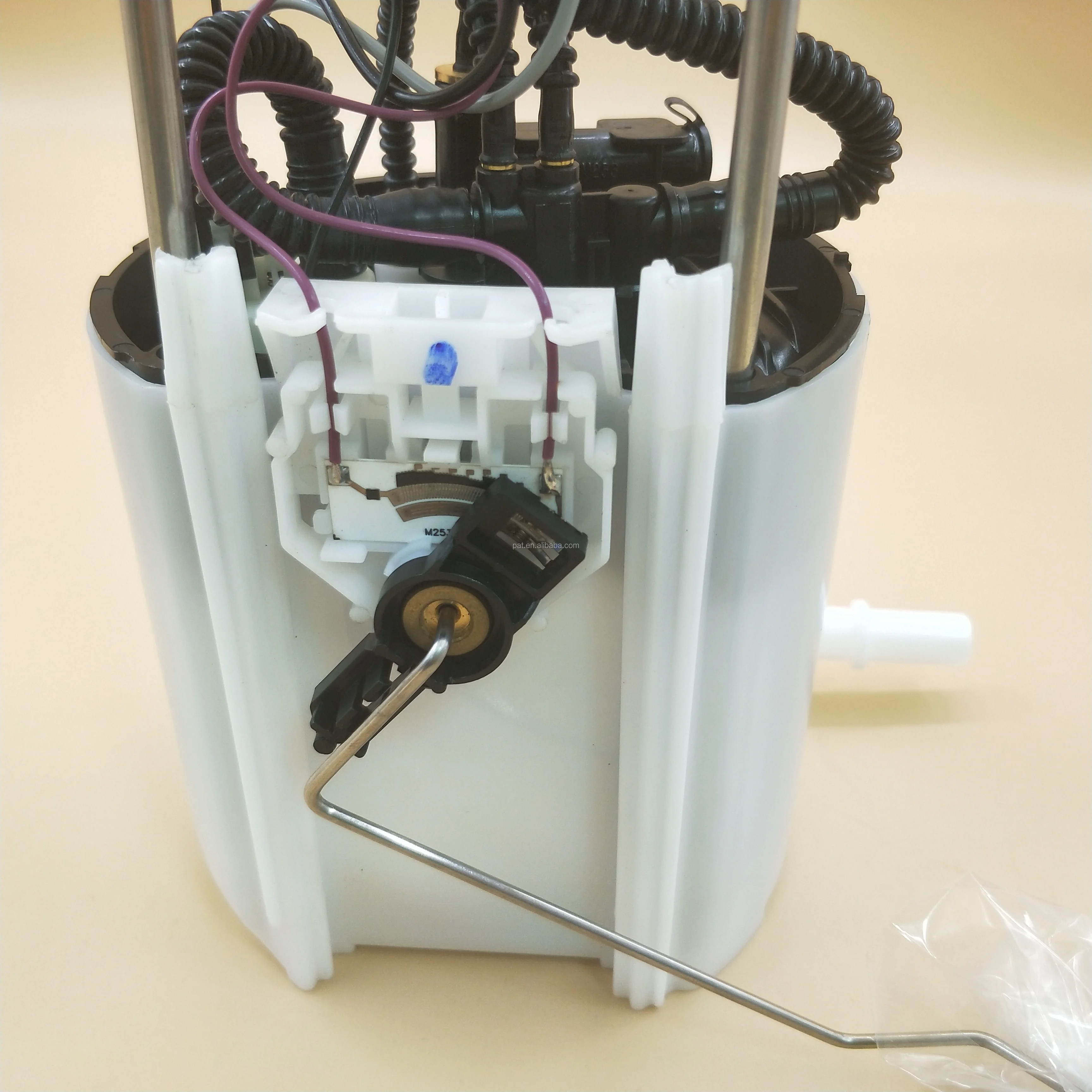 Fuel Pump Assembly Fit for Dodge Durango Jeep Grand Cherokee 5145585AA ...