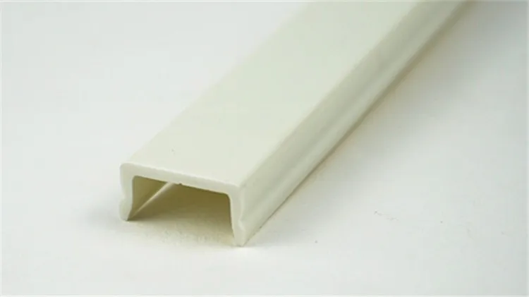 Profil en plastique en forme de U en aluminium bande en plastique pour ...