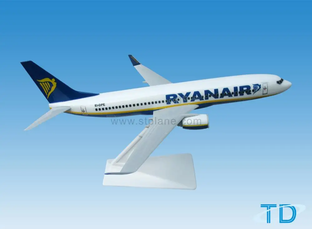 RYANAIR B737-800 1/100 39.5CM Plastic Passenger Model Plane, View ...