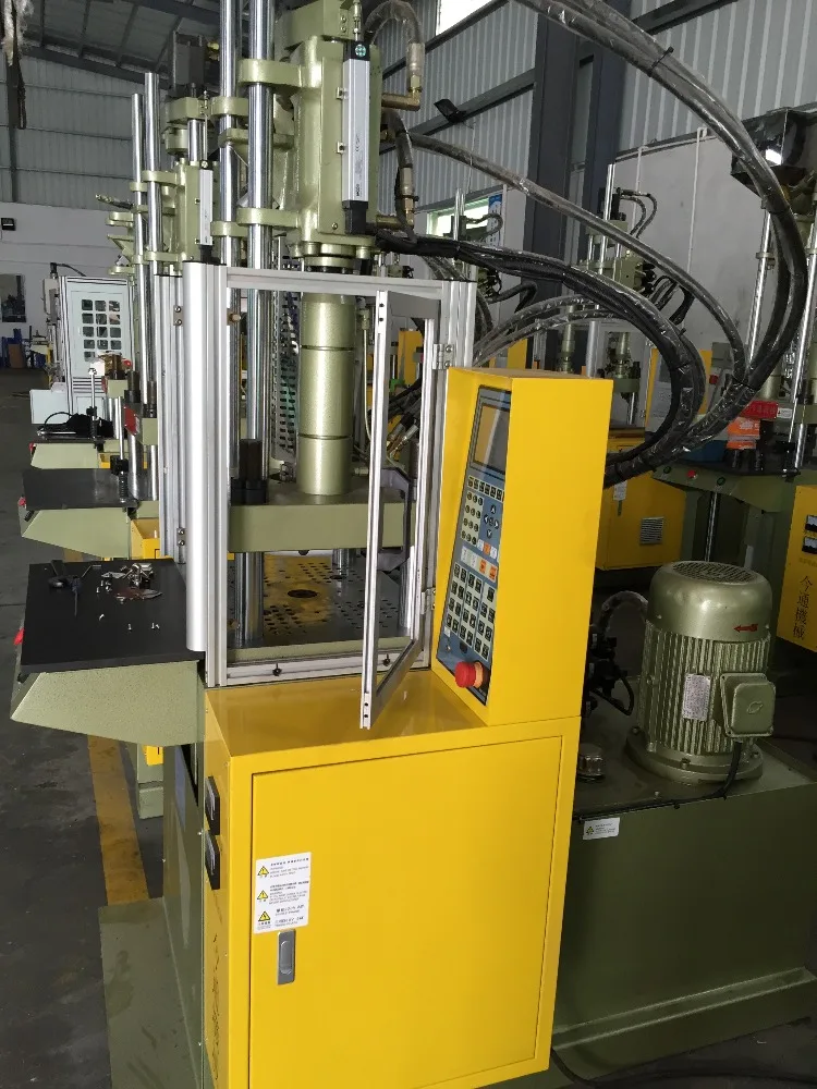 45T Fish Bait Plastic Injection Molding Machine - 1 Year Warranty