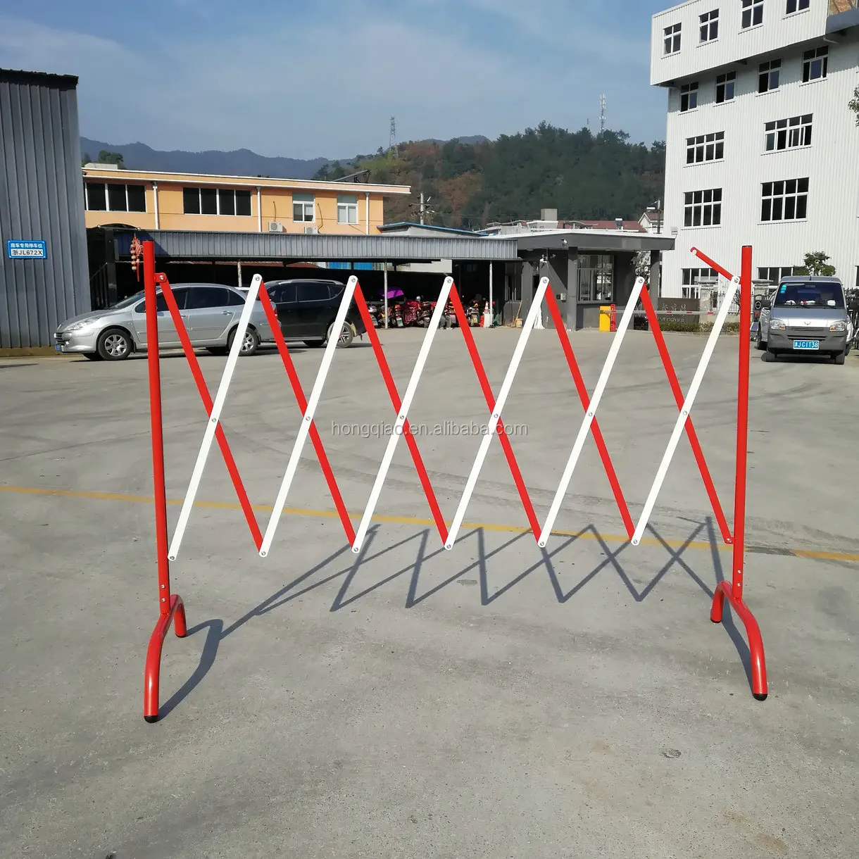 300cm Long Metal Traffic Barrier - Folding Safety Solution