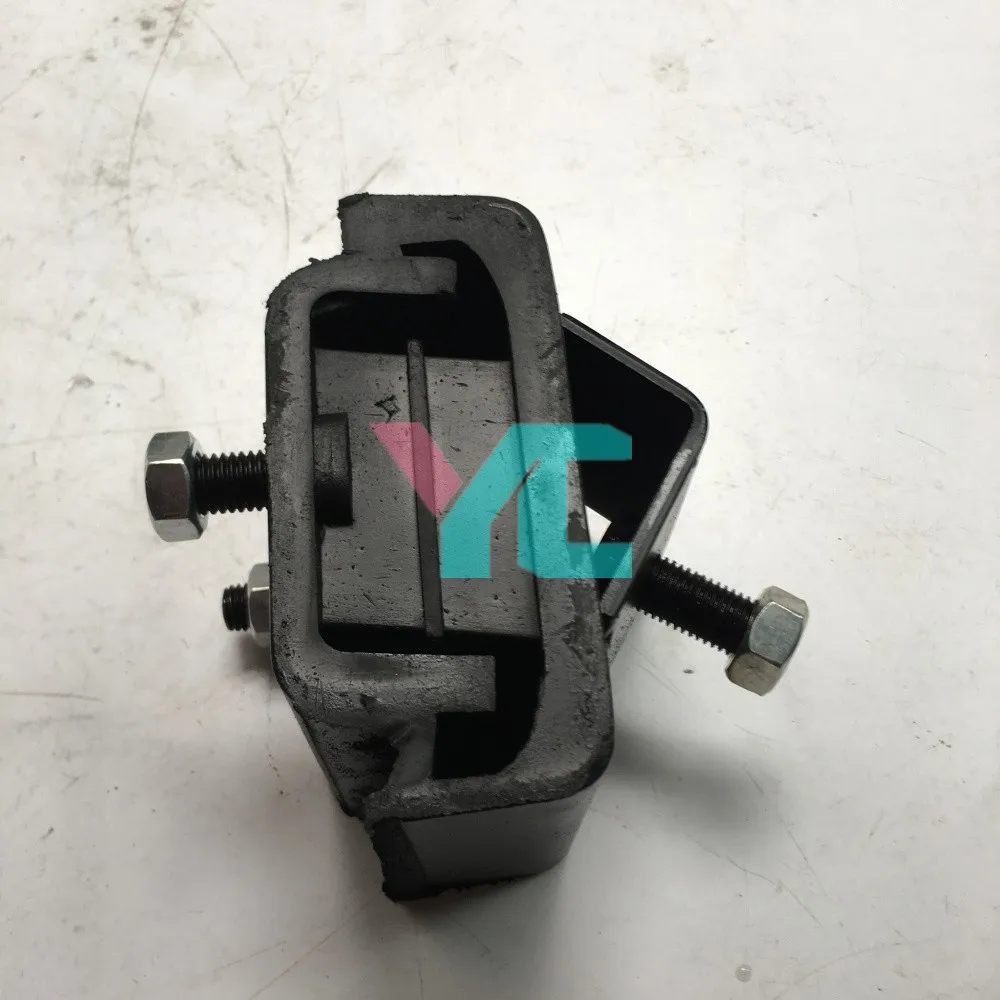 6d22 6m70 6d24 Engine Mounting for Mitsubishi Fuso Truck Parts