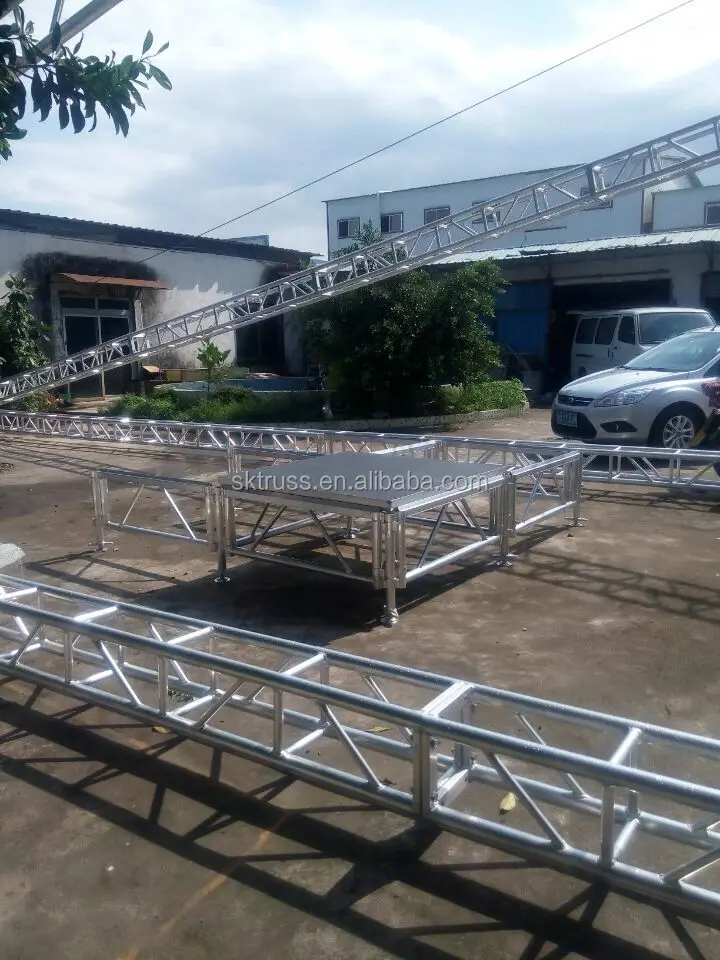 Aluminum Portable Stage Catwalks For Fashion Parades Portable Stage And ...