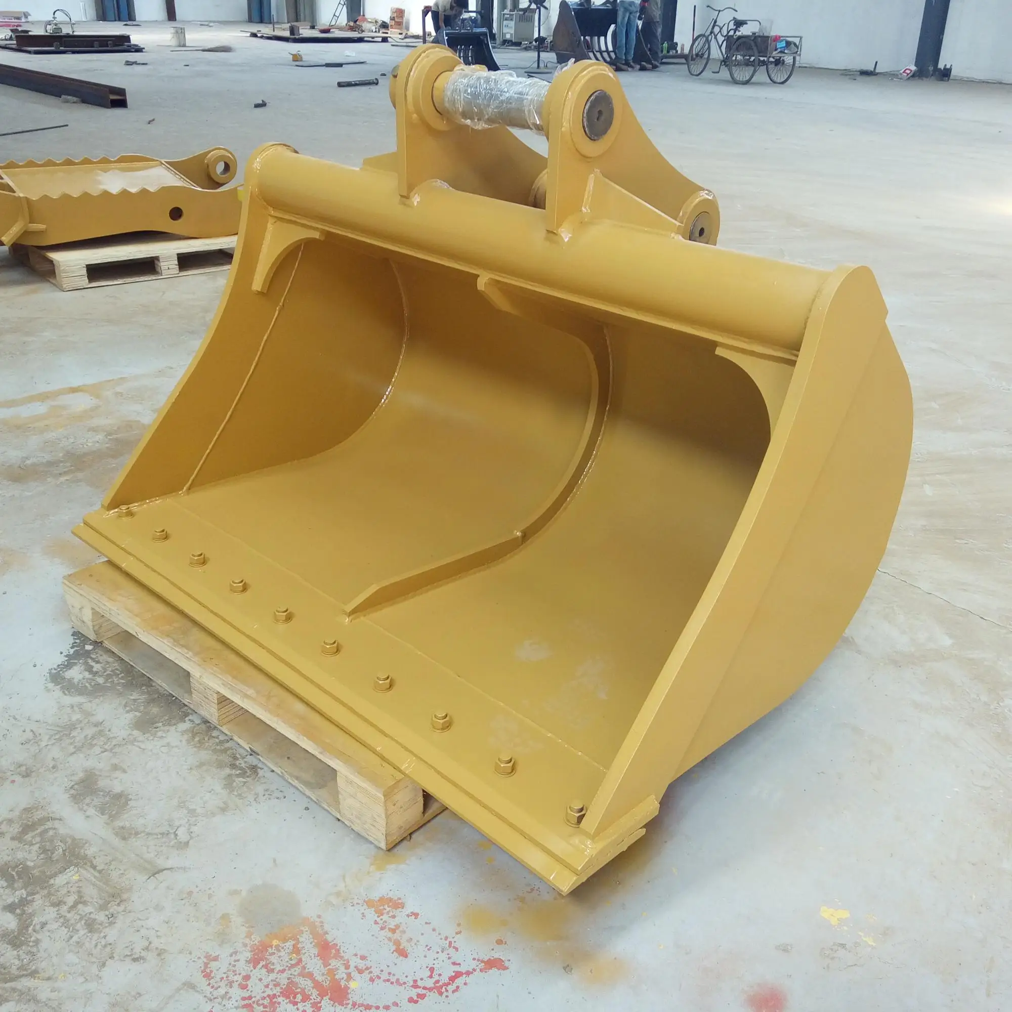 China Manufacturer Excavator Clean Up Bucket Mud Bucket Grading Bucket ...
