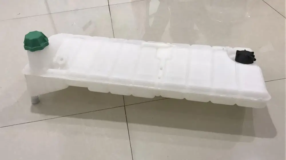 81061026110 Man Truck High Performance Expansion Tank Engine Coolant ...