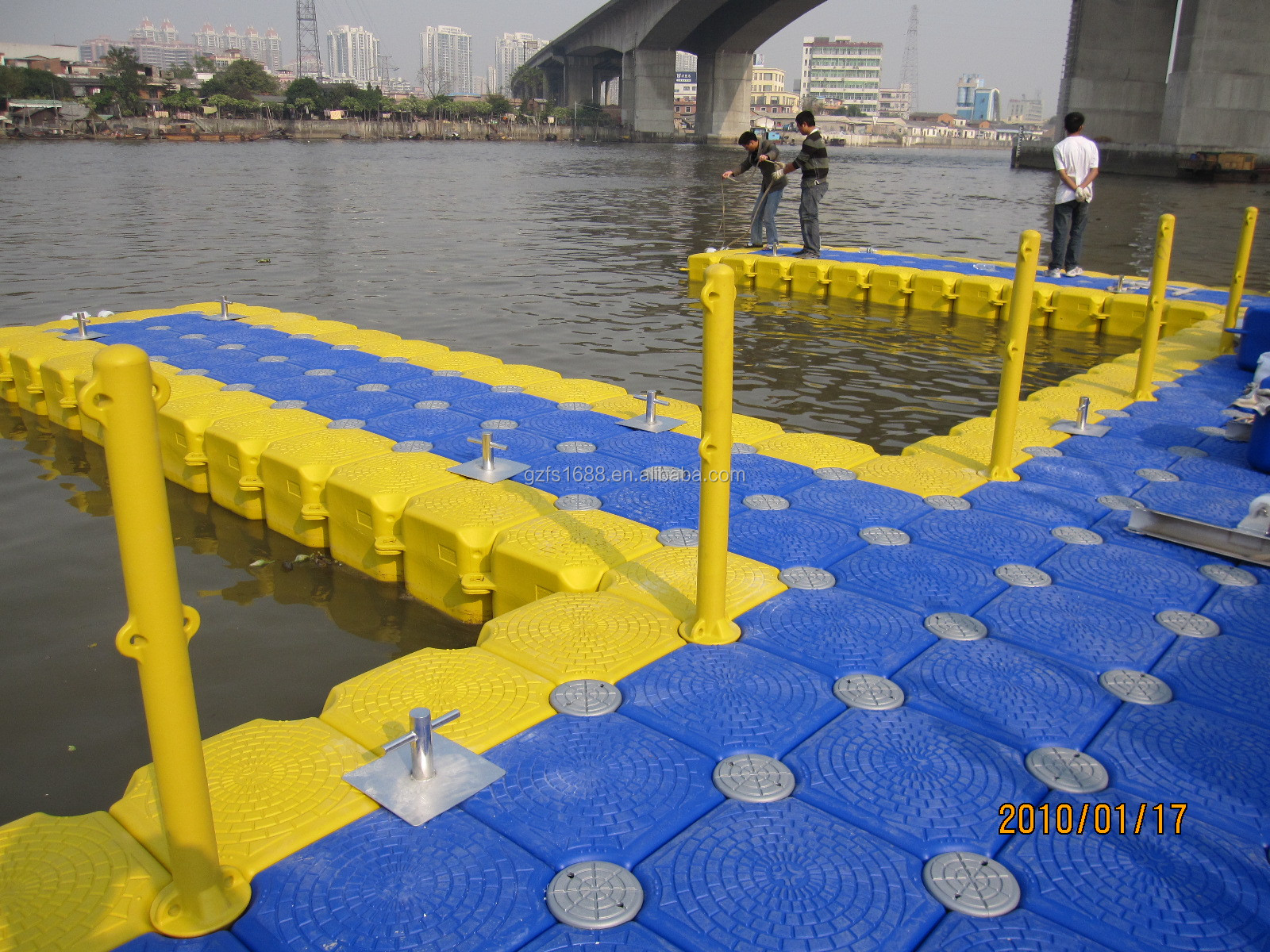 Modular Floating Dock System for Big Boats - Durable & Versatile