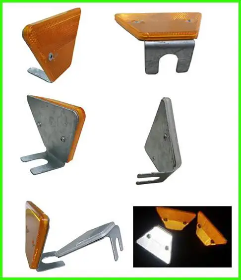 Guardrail Delineator Reflector