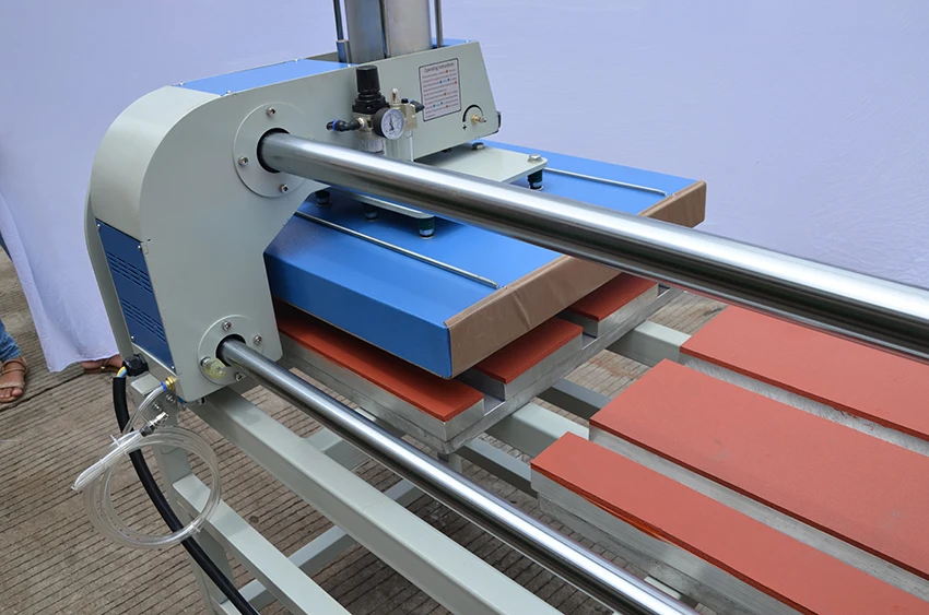 Professional Customized Manufacturer Seamless Fabric Layer Hot Foil 4 ...