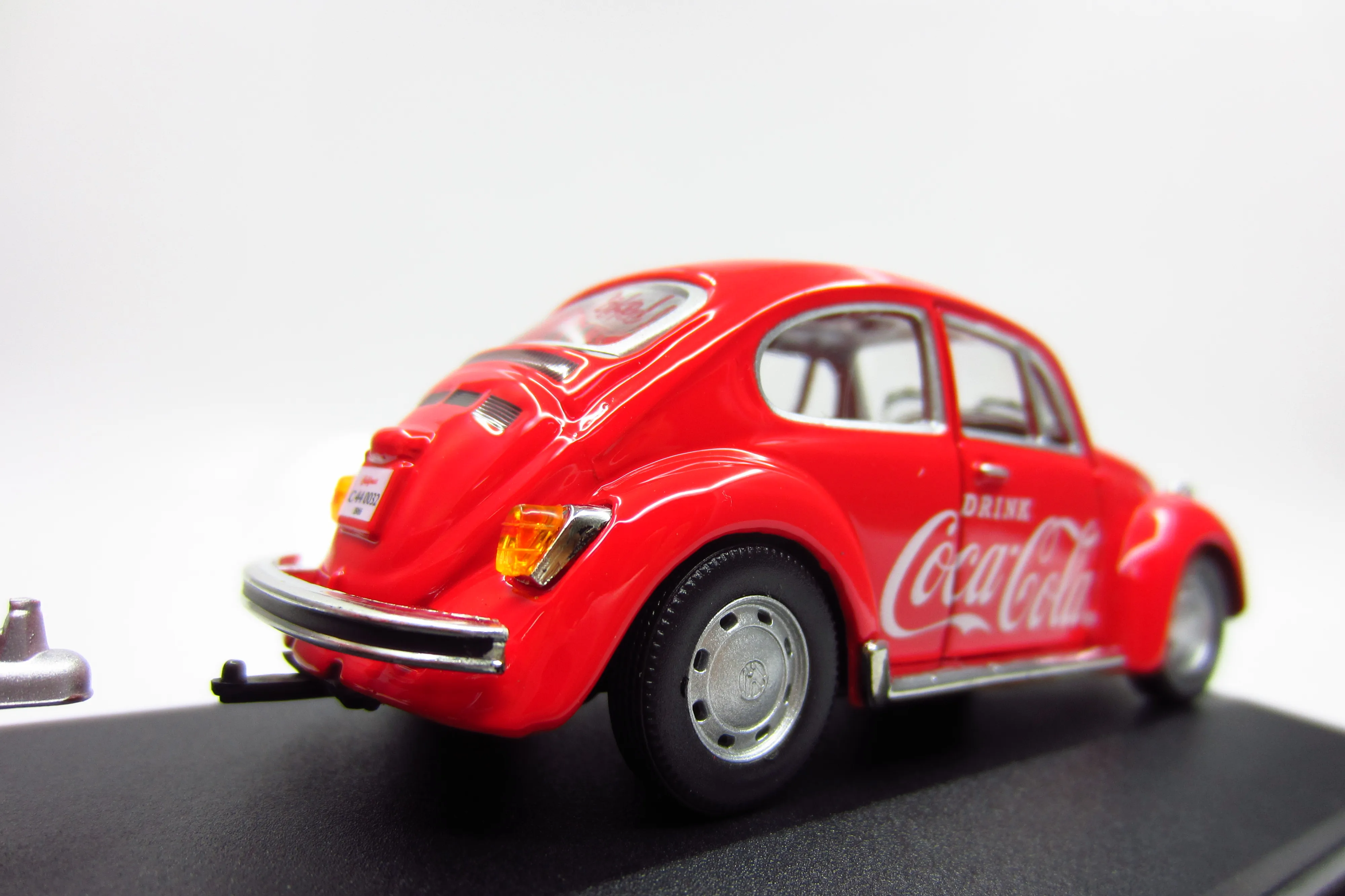 Coca Cola 1967 Vw Beetle With Teardrop Trailer Scale 1:43 By Motorcity ...