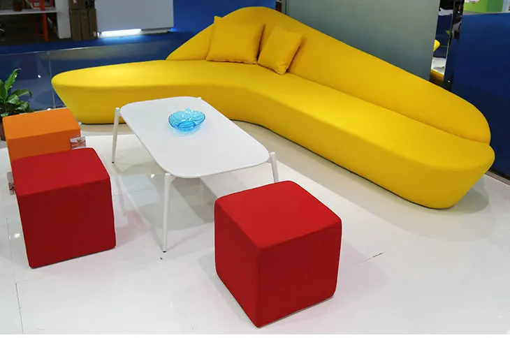 Replica Fiberglass Luxury Home Furniture Moon Shaped Sofa Of Zaha Hadid ...