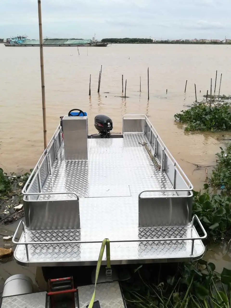 Kapal Pontoon Aluminium Sederhana - Buy Ponton,Ponton Kapal Sederhana ...