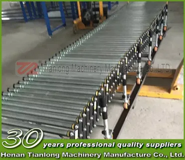 Roller Type Folding Conveyor For Unloading Boxes - Buy Folding Conveyor ...