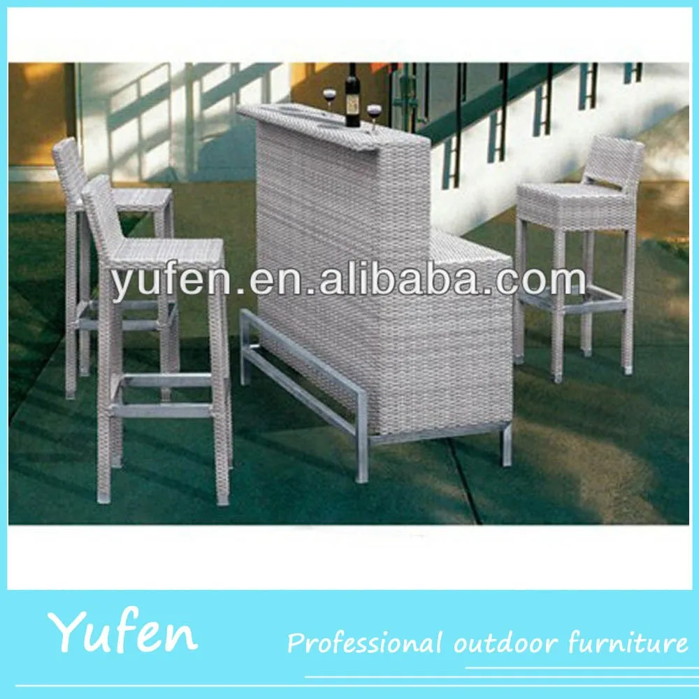 Modern Outdoor Booth Seating for Restaurants & Patios