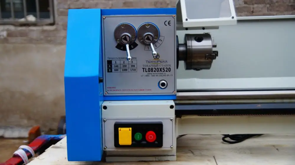 Manual Metal Lathe TL0820(BV20L/1) - High-Accuracy Bench Lathe
