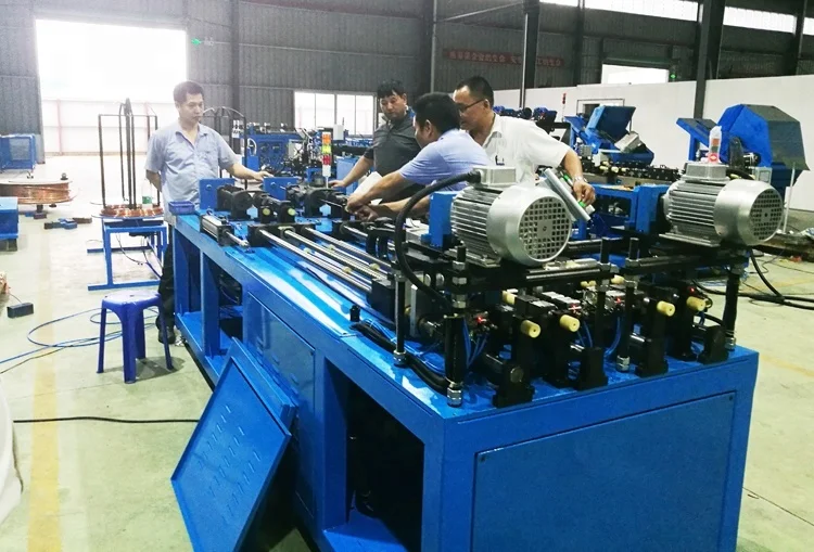 Automatic copper tube straightening and cutting machine cutting 2 tubes ...