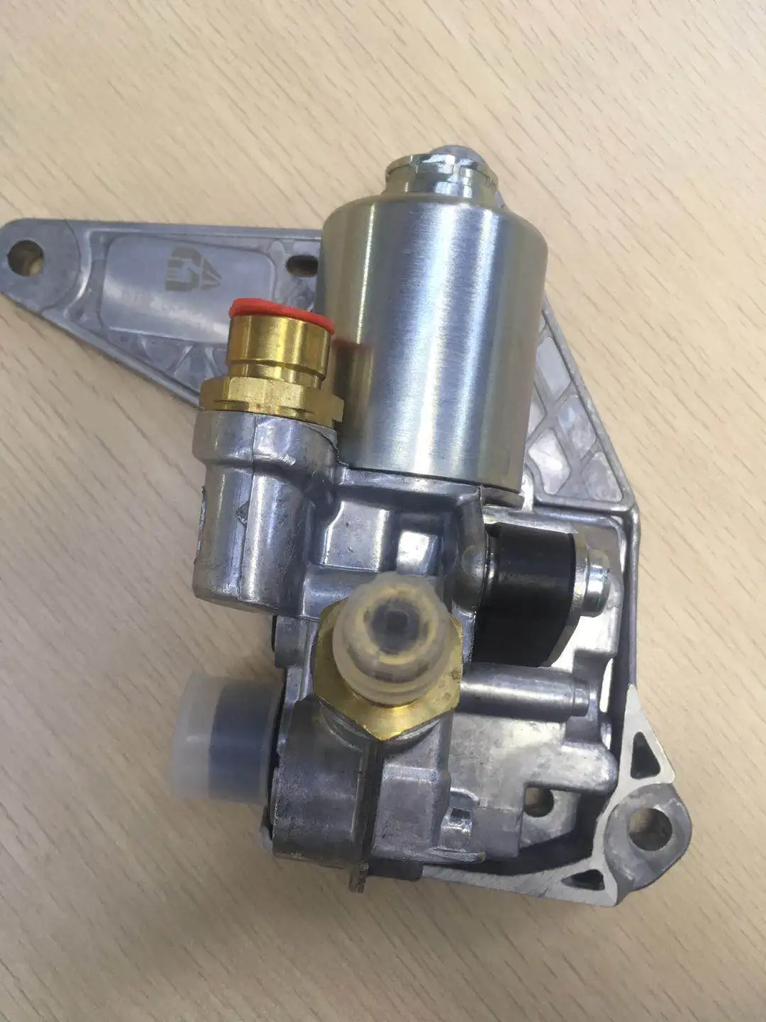 Heavy Truck Parts Air Brake Valve 21707055 New Design For V/v - Buy Air ...