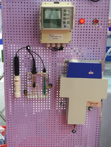 Acrylic Flow Chamber for Electrode Installation - Nobotech