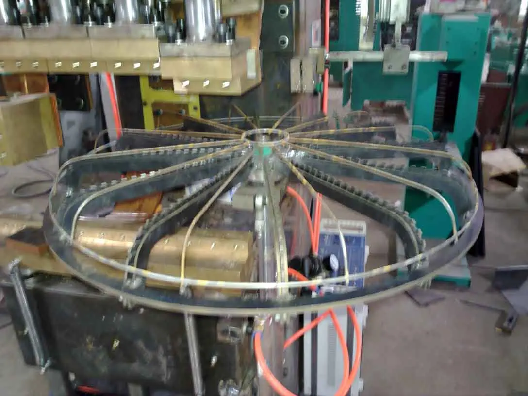 Automatic Spiral Fan Guard Welding Machine For Finger Protective Fan ...