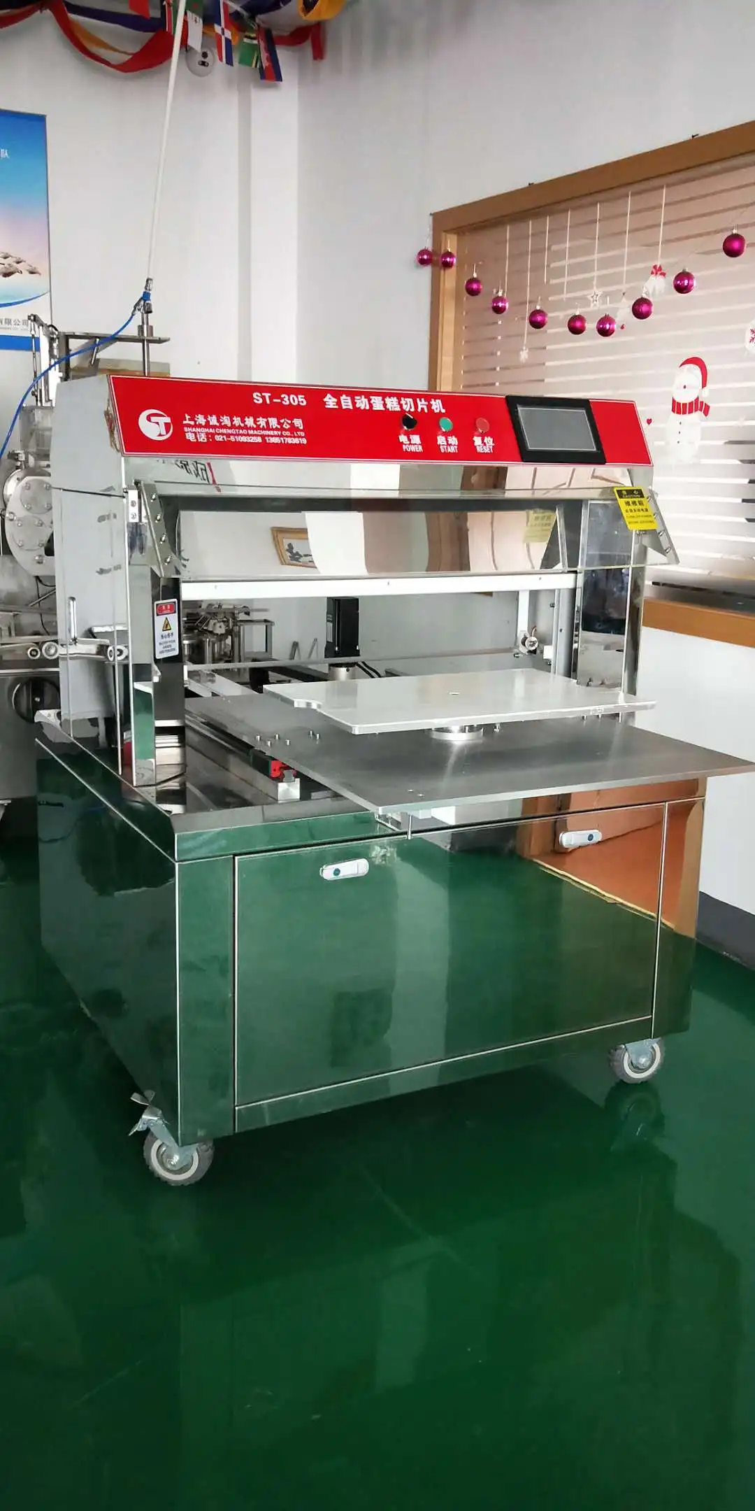 ST-305 Cake Cutters - Efficient and Durable Solutions