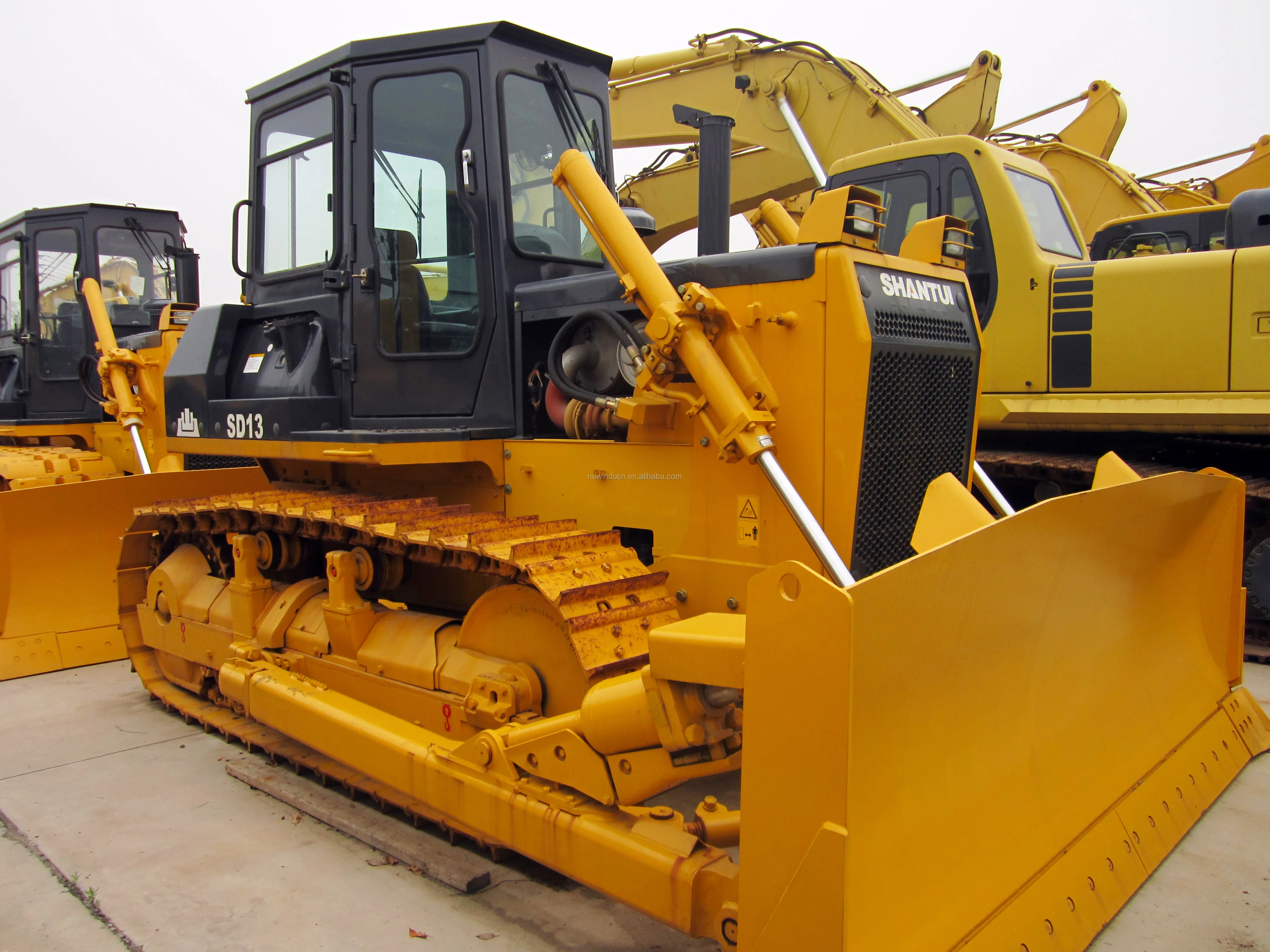 High Power Shantui Sd90-5 661kw 900hp Crawler Bulldozer For Sale - Buy ...