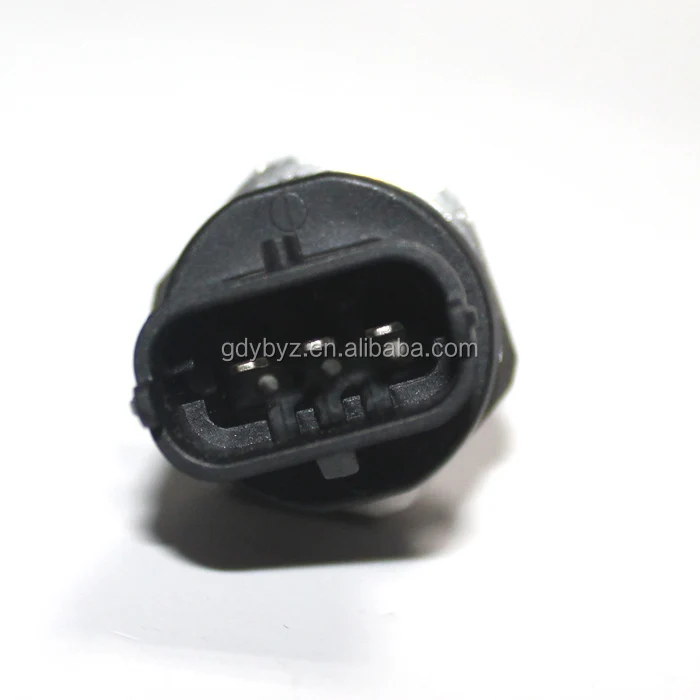 504382791 | Fuel Rail High-Pressure Sensor | CASE Construction | MyCNH
