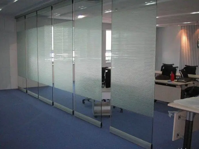 12mm Thick Frameless Glass Partition Show Room Frameless Movable Glass ...