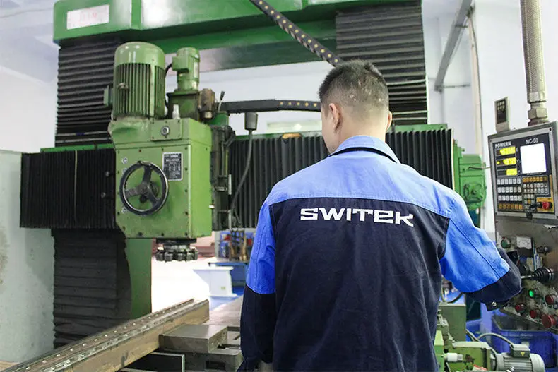 Switek Injection Robot Manipulator Five/three Axis Traversing Robot ...