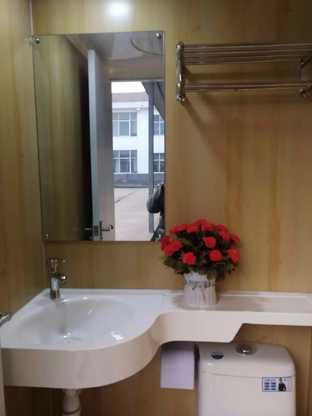 SMC Luxury Portable Bathroom Pods with Shower & Toilet - OEM