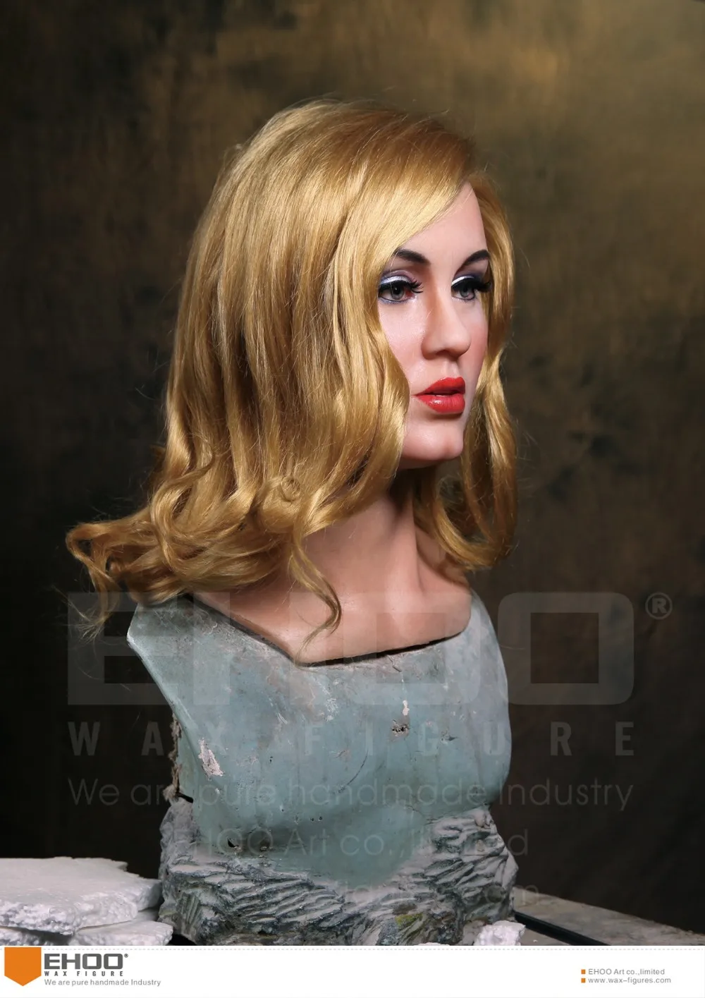 Famous Female Singer Wax Figure - Lifesize Simulation