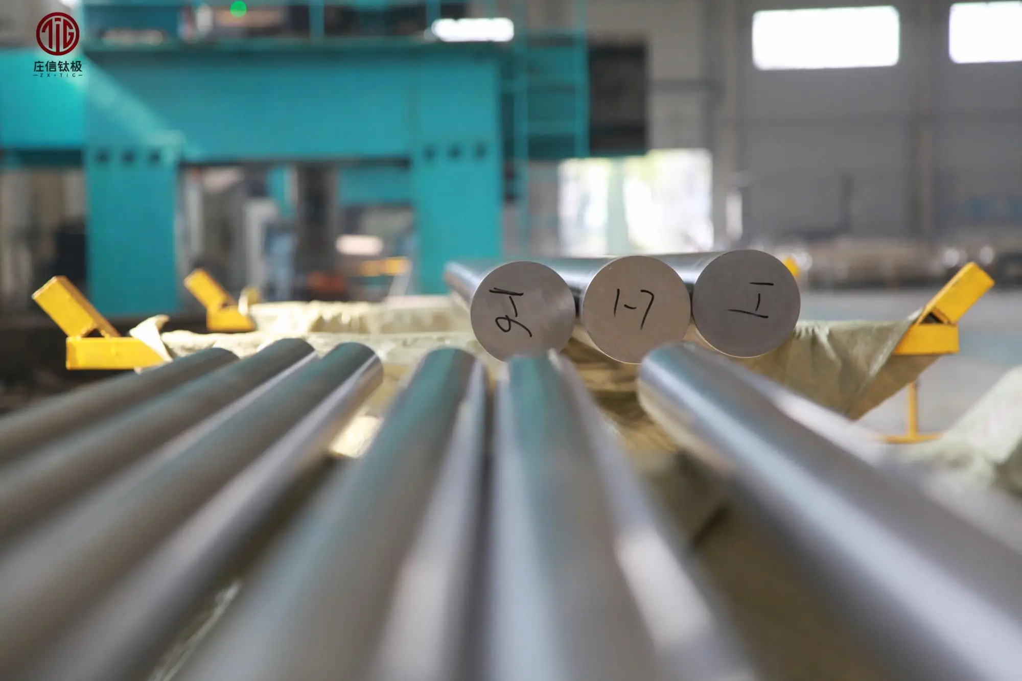 Titanium Alloy Metal Pure Titanium Price Per Kg - Buy Titanium Price ...