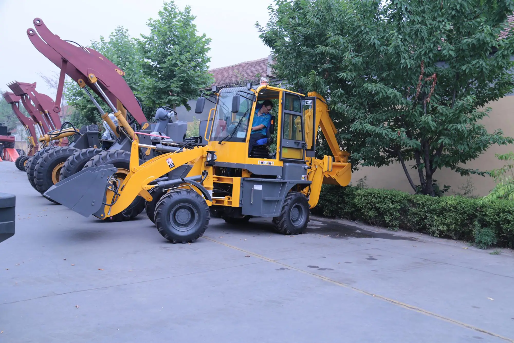 China The Cheapest Mini Backhoe Wheel Loader With Price - Buy Backhoe ...