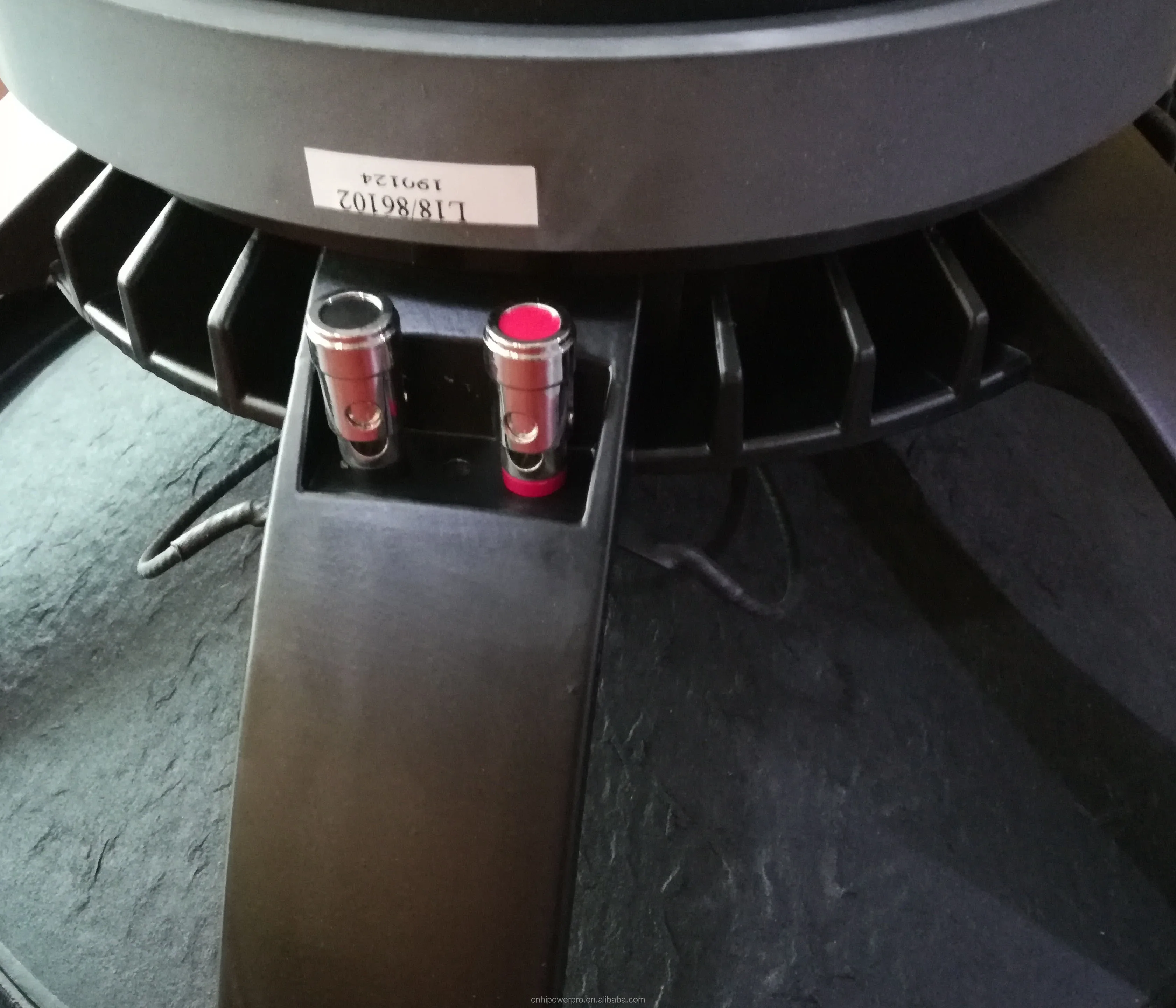 18 Inch Speaker Driver with 4 Inch Voice Coil for Subwoofer