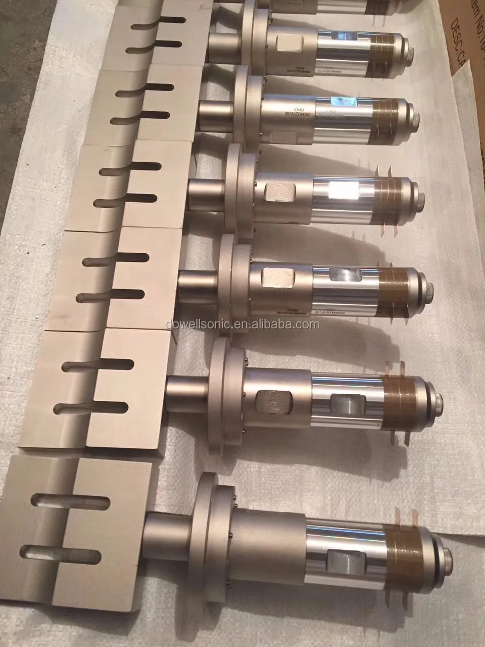 20khz Alloy Steel Ultrasound Ultrasonic Horn for Fabric Welding