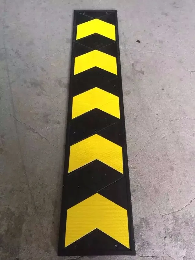 Rubber Signs Arrow Delineator For Parking Lot Entrance Delineator,Wall ...