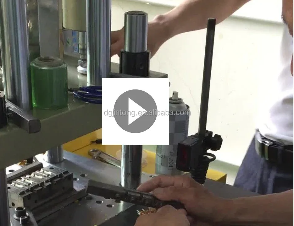 Hand Operated Plastic Injection Moulding Machine 30T