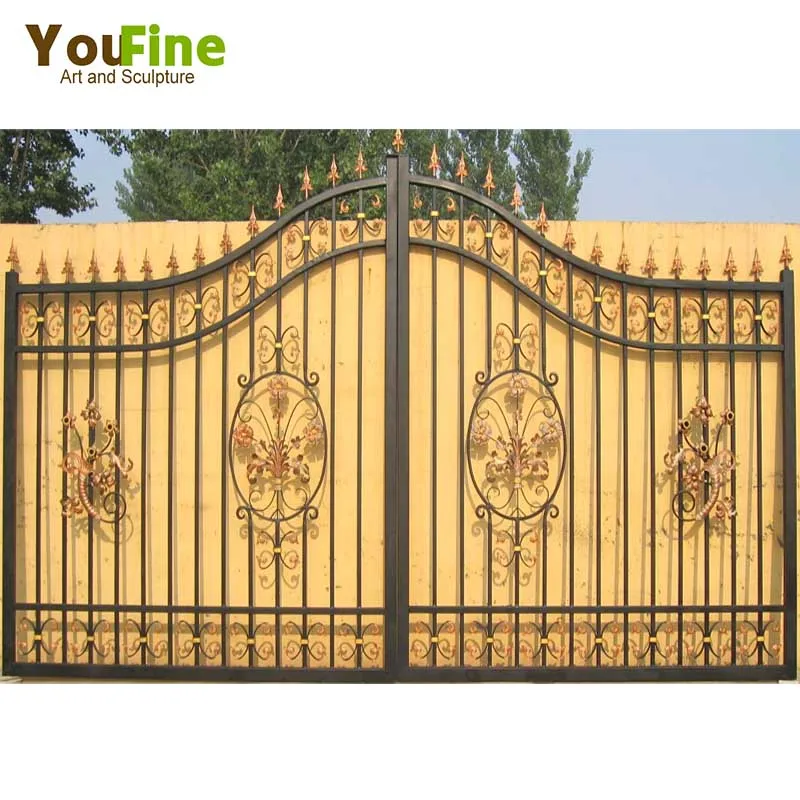 Customized Metal Iron Gate with Golden Paint - Durable & Artistic