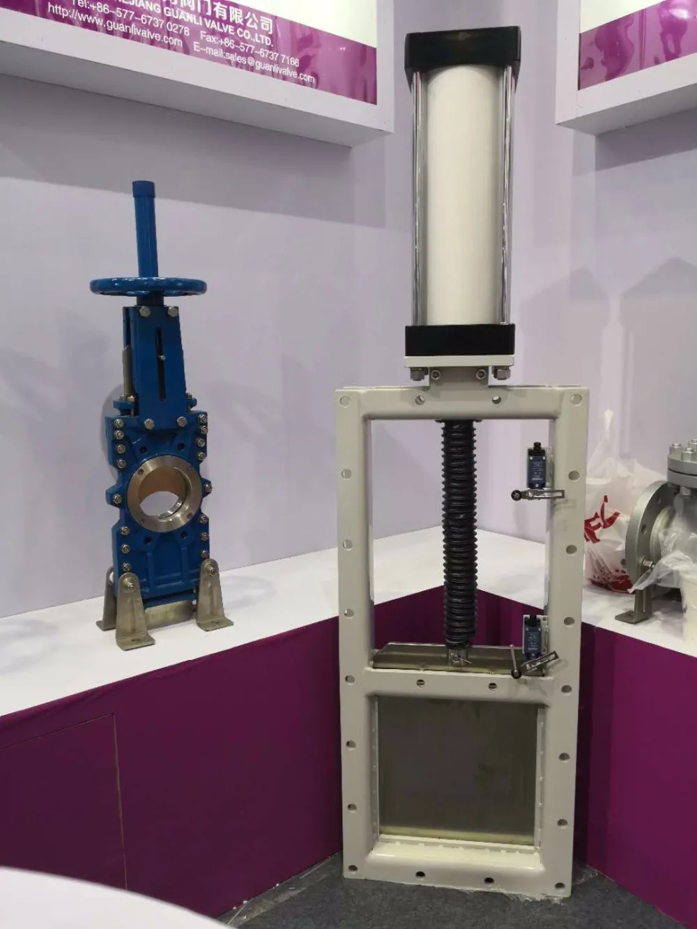 Penstock Bonneted Pneumatic Operated Knife Gate Valve Rectangular ...