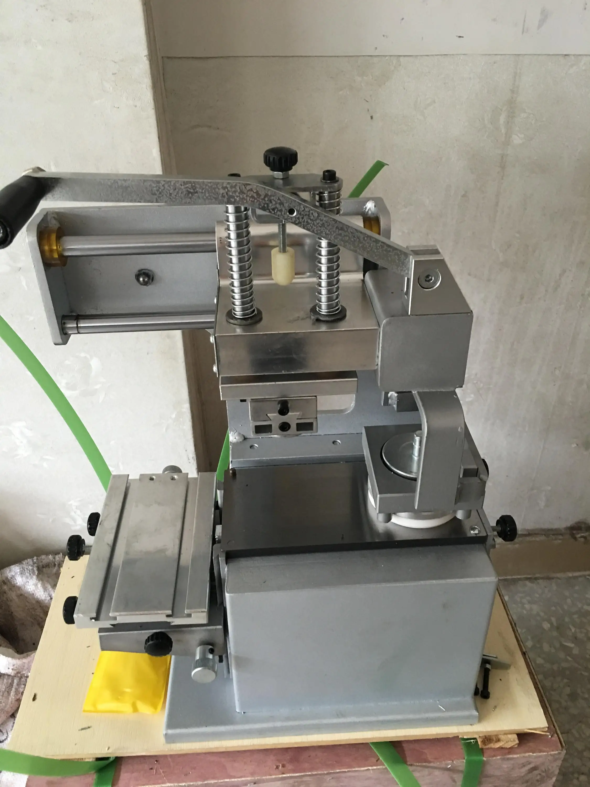 Nm-100s Manual Pad Printer With Closed Inkcup Printing Machine - Buy ...