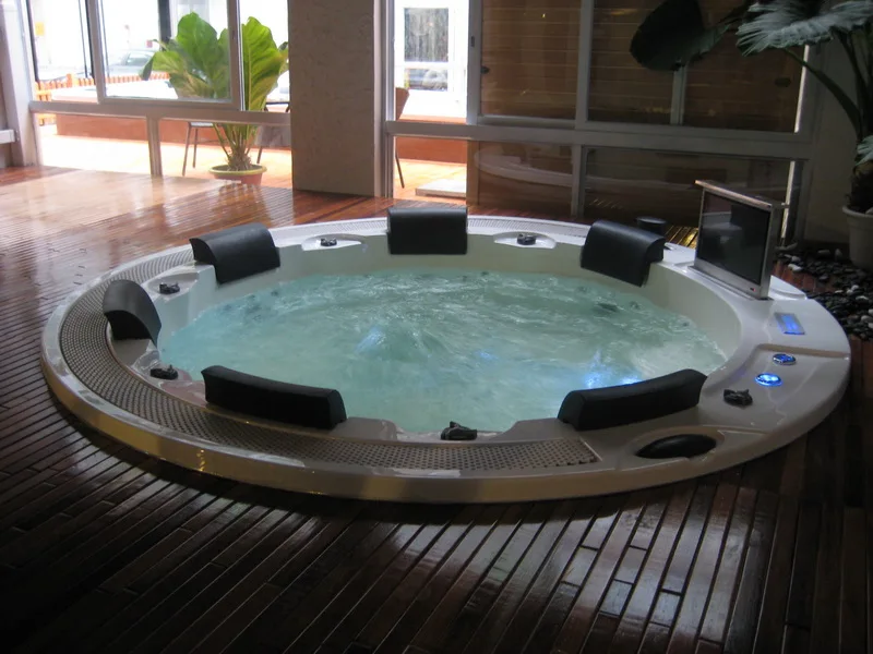 6 Person Outdoor Whirlpool Massage Round Spa Tub by Sunrans