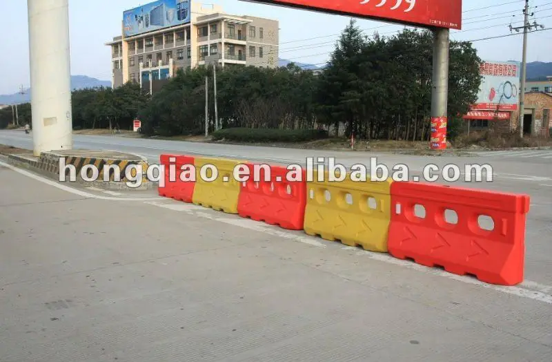 Honqiao Brand Blowing Plastic Road Block Barriers - Buy Road Block ...