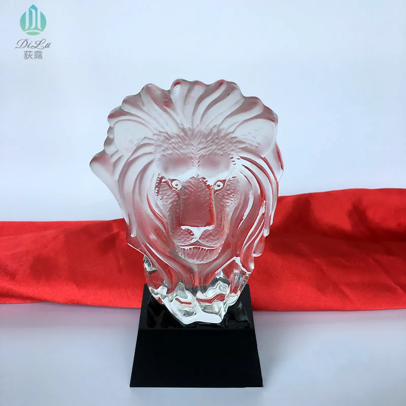 Crystal Lion Trophy Art Craft - Elegant 3D Laser Engraved Gift