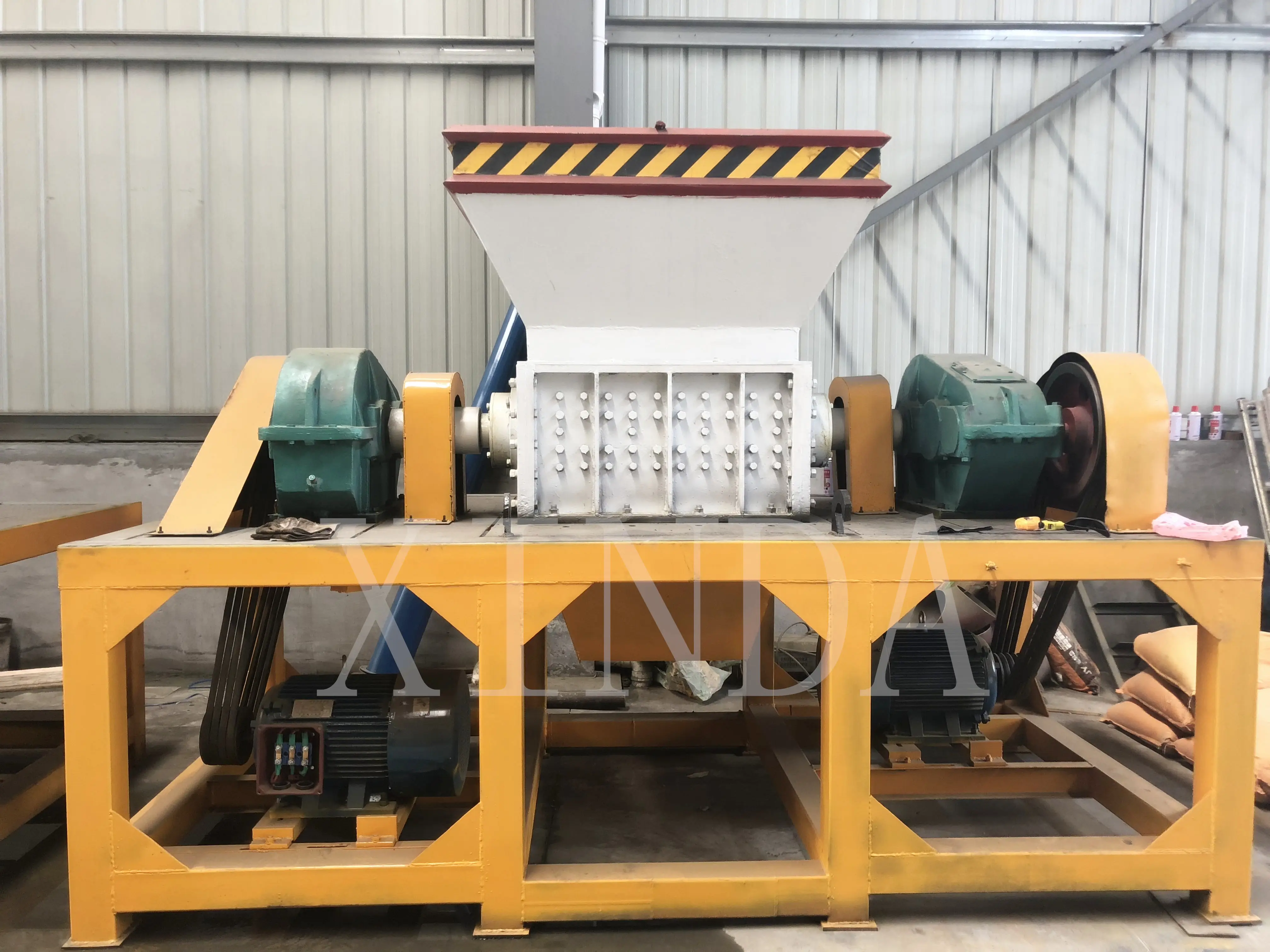 Low Factory Price Mini Grinder Two Shaft Scrape Bottle Tyre Plastic ...