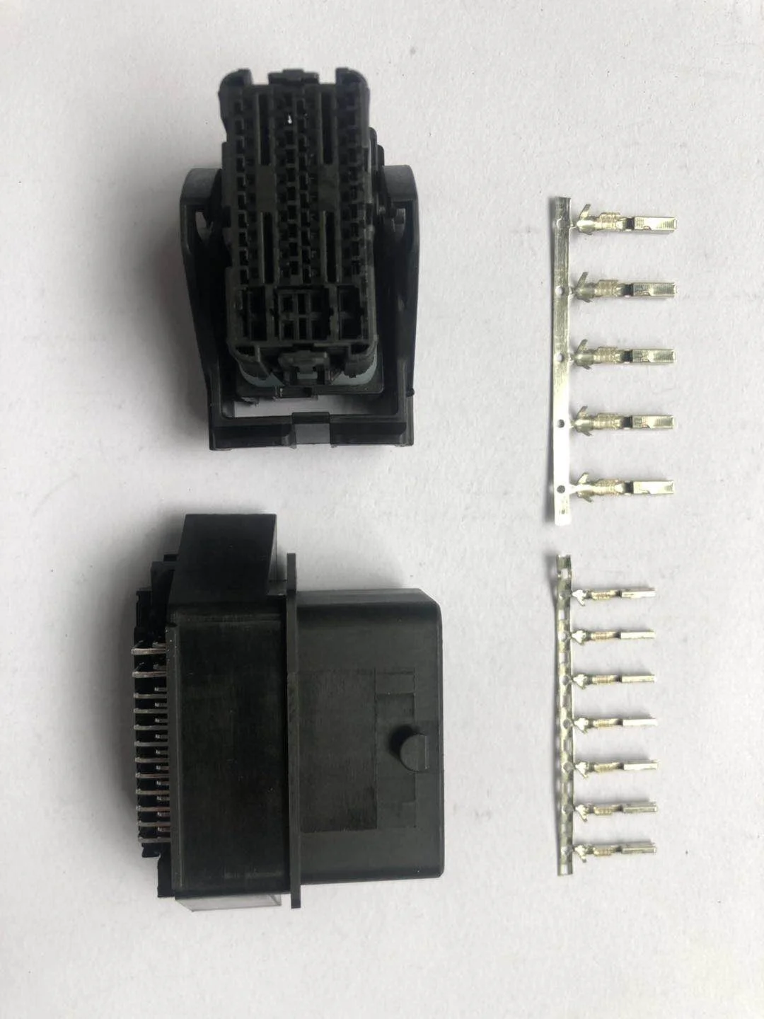 Car Ecu Connector 81 Pin - Buy Automobile Ecu Controller,Automobile Ecu ...