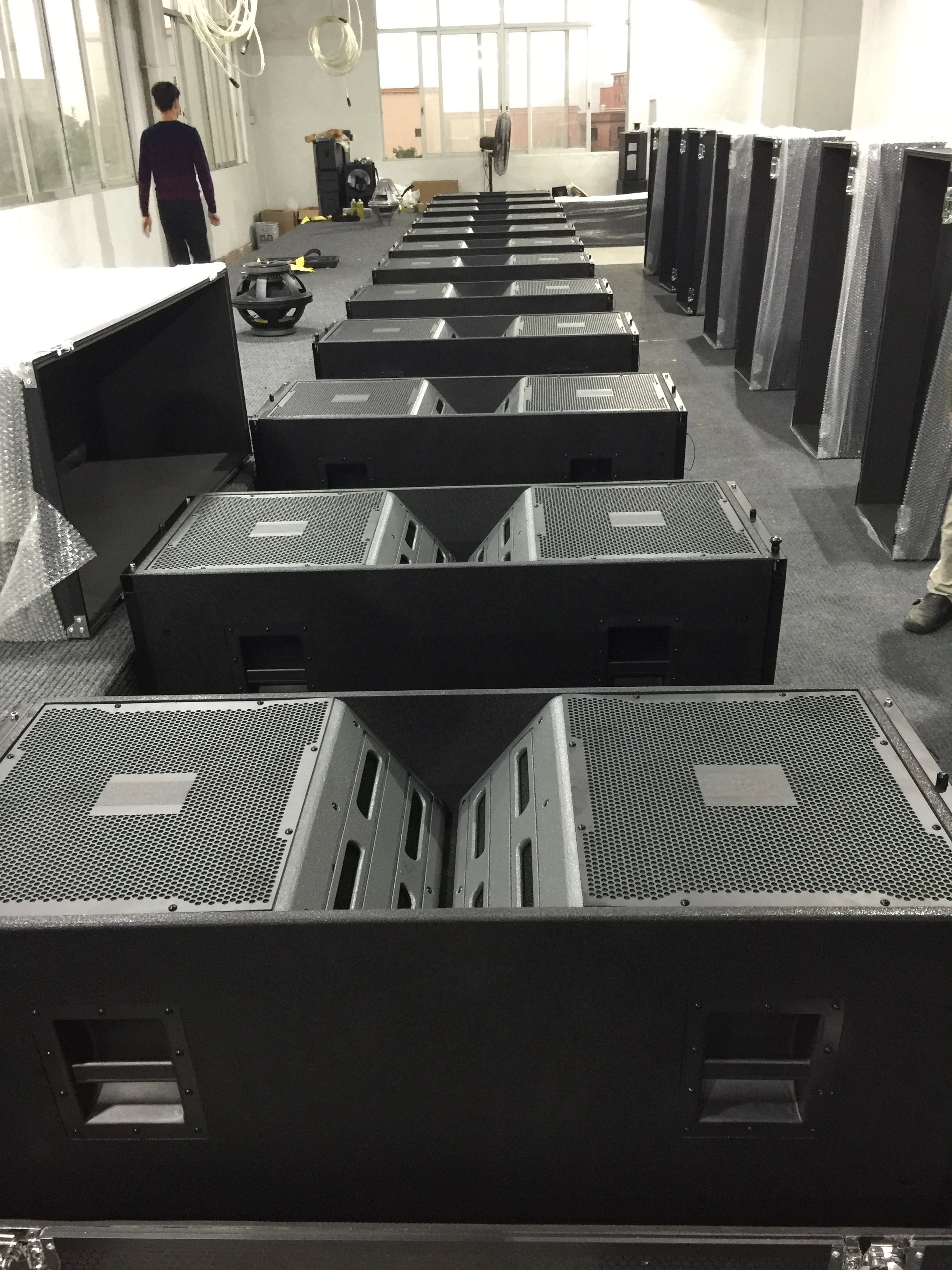 LASE VT-4889 Audio Speakers - Professional 3 Way Line Array