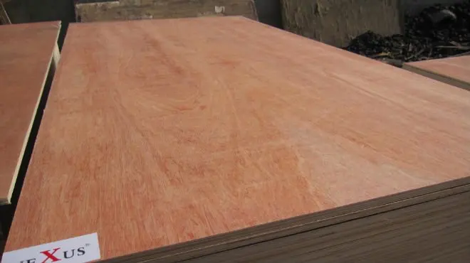 First-Class Black Film Faced Marine Plywood 1220x2440mm - ODM Available