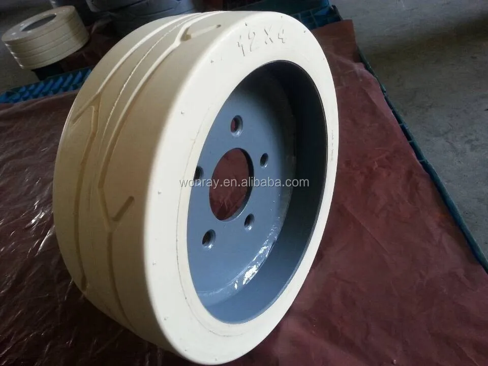 Skyjack Sj12 16 Self Propelled Vertical Mast Lifts Solid Rubber Tires ...