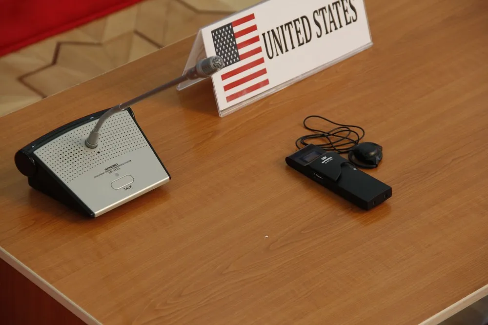 Simultaneous Interpretation System Interpreter Receiver Si-r7406 Singden - Buy Interpreter ...